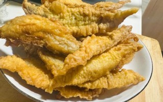 油炸小黄鱼的营养价值_油炸小黄鱼的功效与作用
