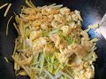 蒜黄炒鸡蛋怎么做_蒜黄炒鸡蛋的家常做法