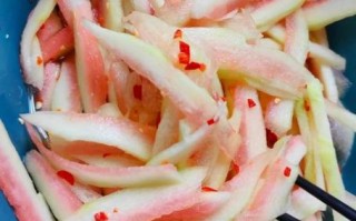 西瓜皮怎么腌咸菜_西瓜皮咸菜的做法