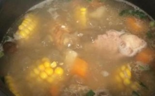 高压锅炖排骨玉米汤怎么做_排骨玉米汤高压锅版