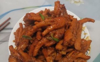 红烧鸡爪怎么做简单又入味_鸡爪焯水几分钟才够
