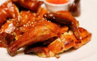 炸子鸡什么意思_网络流行语炸子鸡是什么