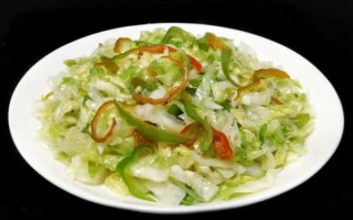 拌圆白菜丝怎么做好吃_圆白菜丝凉拌要不要焯水
