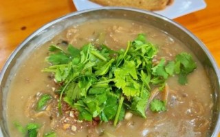 正宗山野菜杂面条怎么做_山野菜杂面条的家常做法