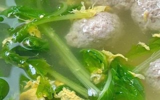 小白菜汆丸子怎么做好吃_小白菜汆丸子汤的家常做法