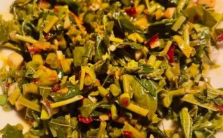 香椿凉拌怎么做好吃_香椿凉拌要不要焯水