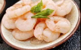 龙井虾仁怎么做_正宗龙井虾仁的做法步骤
