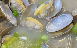 花蛤汤放啥菜好啊_花蛤汤搭配蔬菜推荐