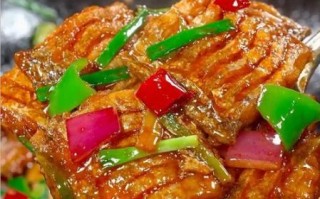 红烧带鱼段怎么做_带鱼段去腥技巧