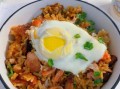 腊肉煲仔饭怎么做_电饭煲版详细步骤