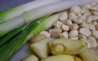 黑葱油怎么做_黑葱油配方比例