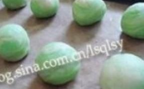 翡翠莲蓉是什么做的_翡翠莲蓉原料有哪些