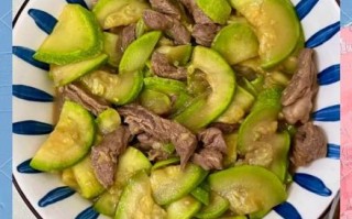 葫芦炒肉怎么炒好吃_葫芦炒肉用焯水吗