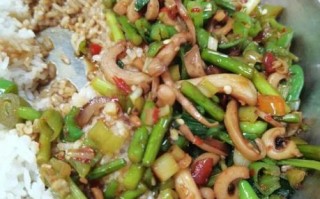 木桶饭有哪些品种_木桶饭和煲仔饭区别