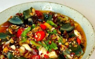 松花蛋豆腐怎么凉拌_松花蛋拌豆腐要不要焯水
