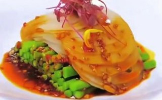 热菜造型菜怎么做_造型菜摆盘技巧