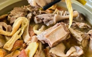 笋干老鸭煲方便面怎么做_笋干老鸭煲方便面好吃吗