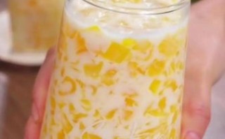 牛奶白凉粉芒果果冻怎么做_芒果白凉粉牛奶比例是多少