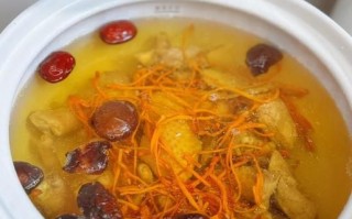 鲍鱼煲鸡汤的做法_鲍鱼煲鸡汤的功效
