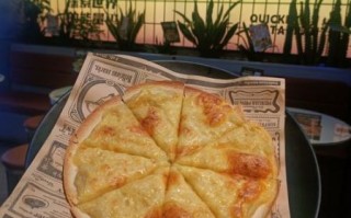 煎榴莲薄饼怎么做_榴莲薄饼不糊锅技巧