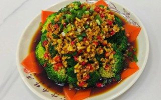 凉拌西兰花怎么做_西兰花焯水几分钟