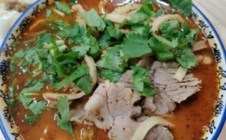 烩羊肉的正宗做法_烩羊肉怎么做才好吃