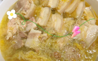 酸菜炖肉怎么做_东北酸菜炖肉正宗做法