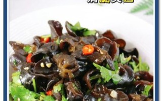 凉拌木耳怎么做好吃_凉拌木耳需要焯水吗