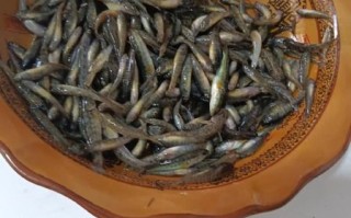 小黄鱼怎么做汤好喝_小黄鱼汤的鲜美秘诀