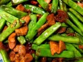 四季豆炒肉怎么炒才入味_四季豆炒肉要不要焯水
