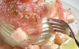 鲜奶油可以做什么甜品_鲜奶油怎么打发