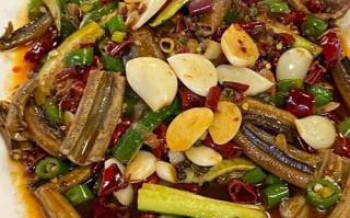 麻辣鳝鱼怎么做_鳝鱼去腥技巧