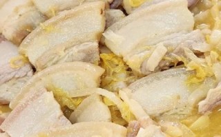 酸菜煮白肉怎么做_酸菜煮白肉窍门
