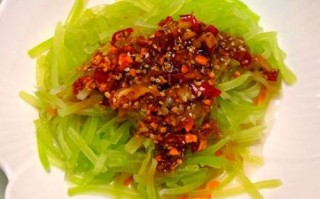 凉拌莴笋怎么做好吃_莴笋凉拌要不要焯水