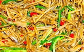 清炒莲藕丝怎么做_莲藕丝炒多久才脆