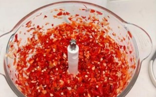 新鲜红辣椒酱怎么做_辣椒酱保存多久