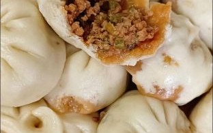 小笼包怎么做才正宗_小笼包汤汁如何锁住