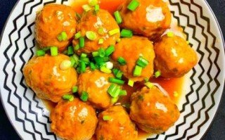 红烧丸子怎么做_红烧丸子家常做法视频