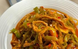 青笋怎么炒好吃_青笋的家常做法步骤