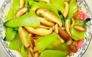 青菜炒香菇热量高吗_青菜炒香菇营养价值