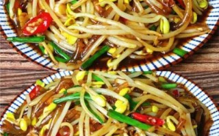 绿豆芽炒粉条怎么炒不粘锅_绿豆芽炒粉条的家常做法