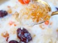 雪燕桃胶皂角米怎么煮才好吃_雪燕桃胶皂角米做法窍门