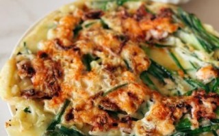 海鲜饼的家常做法_海鲜饼怎么做才酥脆