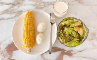 减肥早餐吃什么好_低热量高蛋白早餐推荐