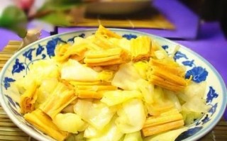 白菜炒腐竹怎么做_白菜炒腐竹的家常做法