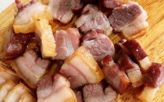 培根怎么炒好吃_家常培根炒菜视频教程