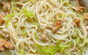 青菜肉丝面怎么做_家常青菜肉丝面做法