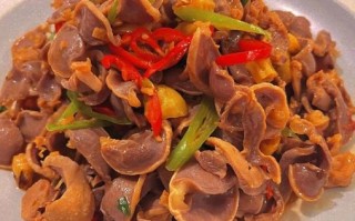 青椒鸡胗怎么做好吃_鸡胗去腥嫩脆技巧