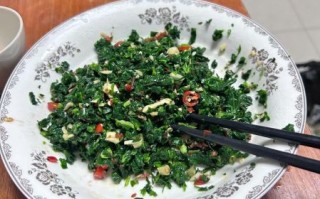 凉拌芹菜叶怎么做好吃_芹菜叶凉拌要不要焯水