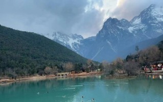 喔喔奶糖是哪个公司的_喔喔奶糖品牌历史